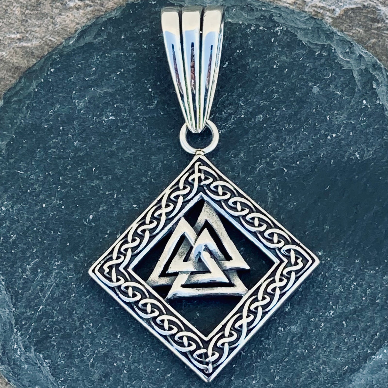 Viking - Valknut Pendant - Necklace (803)
